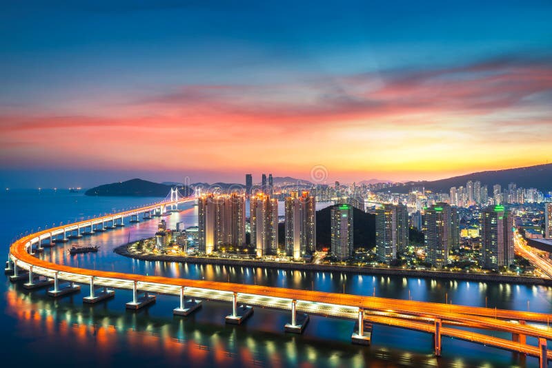 Puente del puerto de busan imagen de archivo. Imagen de islas - 183155997