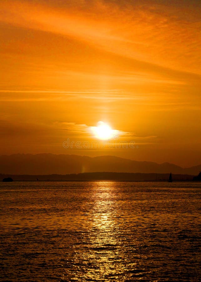 Elliot Bay sunset stock photo. Image of horizon, gold - 255182810