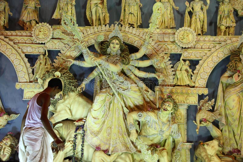 Pujafestival van Durga redactionele afbeelding. Image of godin - 22759545