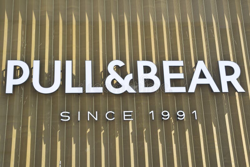 Pull And Bear