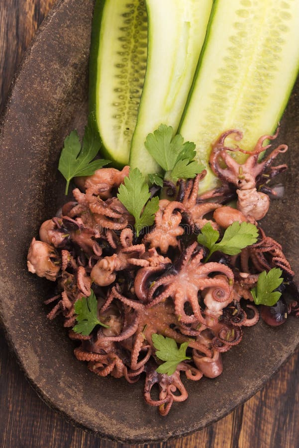Pulpo Griego, comiendo imagen de archivo. Imagen de cocinado - 109977201