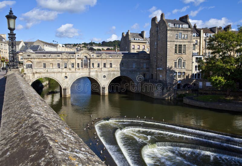 Pulteney Bridge and Weir in Bath Stock Photo - Image of travel, british ...