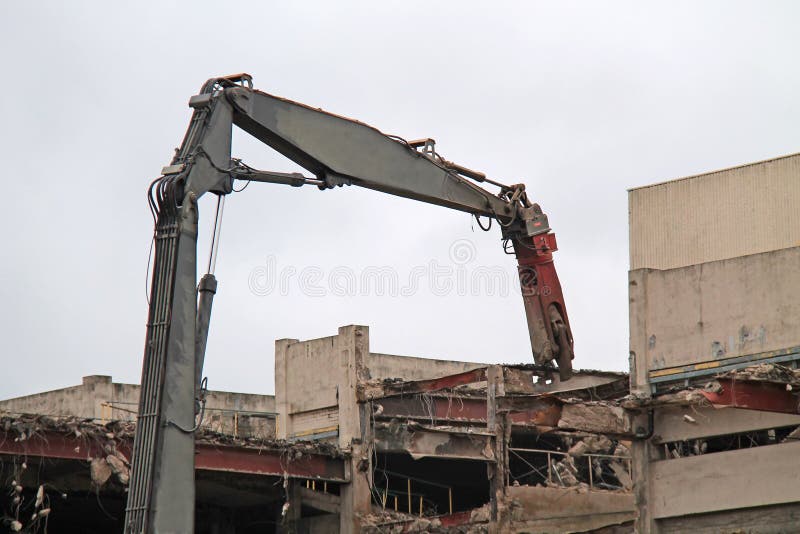 Pulveriser Machine. editorial stock image. Image of hydraulic - 115607289