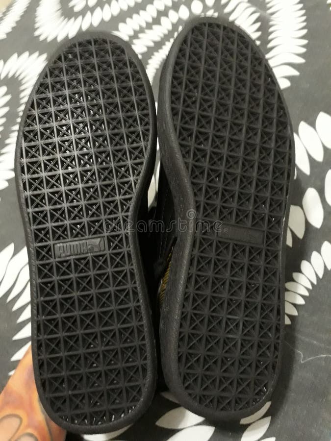 Puma Basket editorial photo. Image of view, rear, black - 89934781