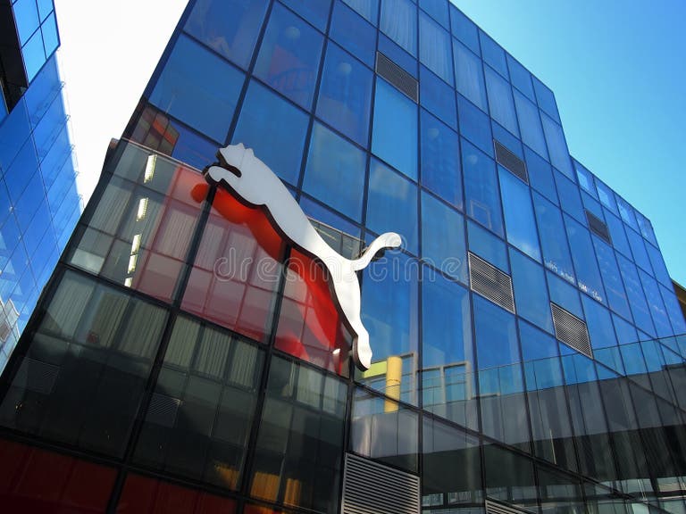 967 Puma Logo Modeling Stock Photos - Free & Royalty-Free Stock Photos ...