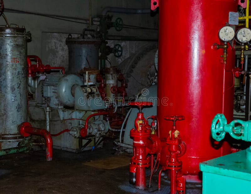 Pump in the Factory, Pump and Valves, Pump and Valves in the Factory ...