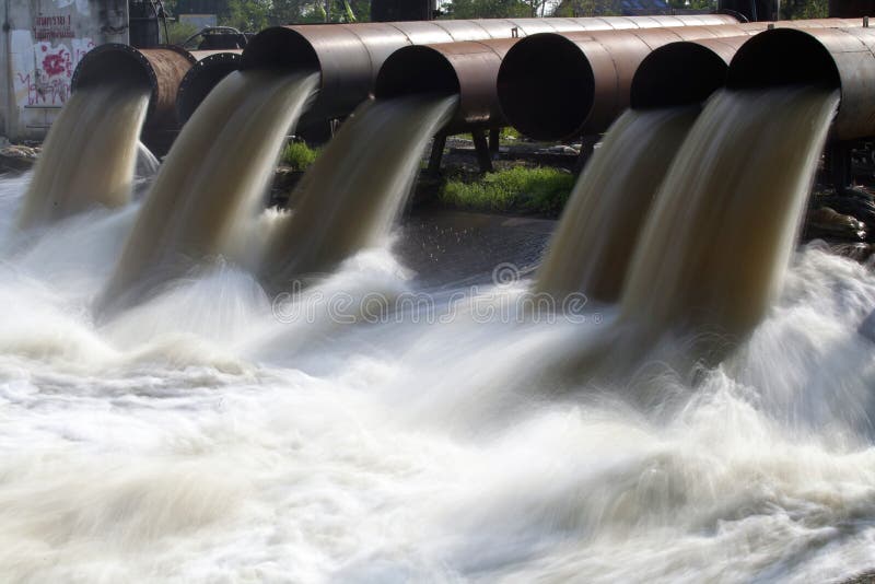 Pump Water between Water Flood Stock Photo - Image of bangkok, crops ...