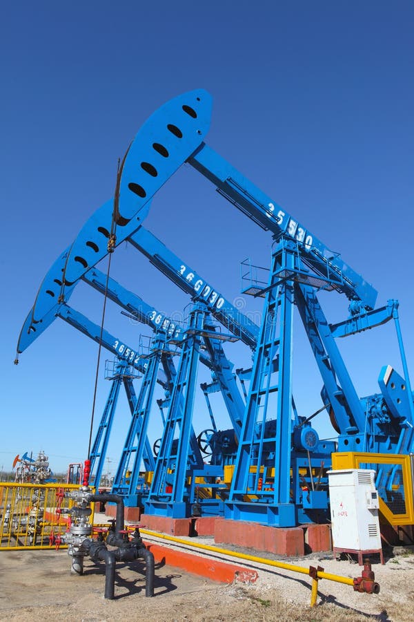 Pumping oil stock image. Image of crane, drilling, oilfield - 18619801