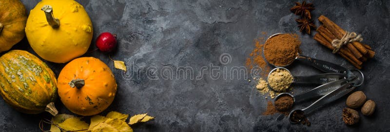 Spices in measuring spoons stock image. Image of leaves - 3822755