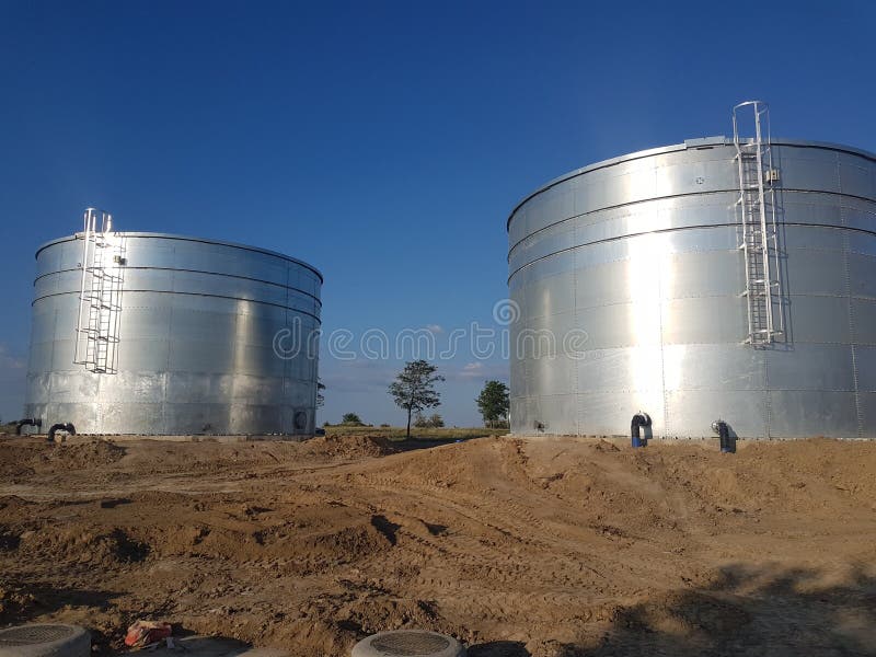 Water Tank Metallic Tank Water Storage Stock Image - Image of warer ...