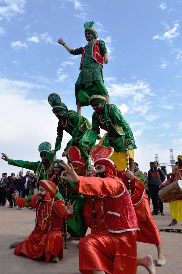 Punjabi folk dance -2 editorial stock image. Image of dance - 139885439