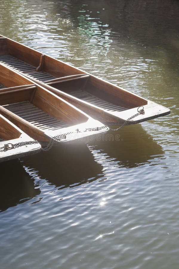 Punt Boats on River Cam, Cambridge Stock Image - Image of britain ...