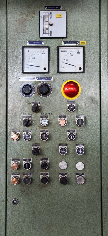 Pupitre de commande photo stock. Image du instrument - 22156518