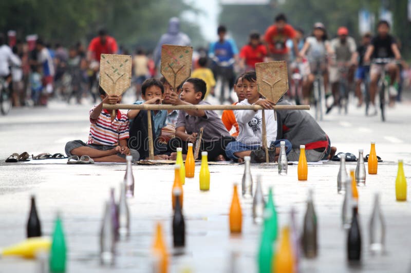 Puppets kepet editorial photo. Image of vehicle, puppets - 34483306