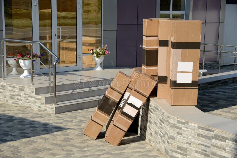 Purchase Waiting for Loading Stock Photo - Image of cardboard, sell ...