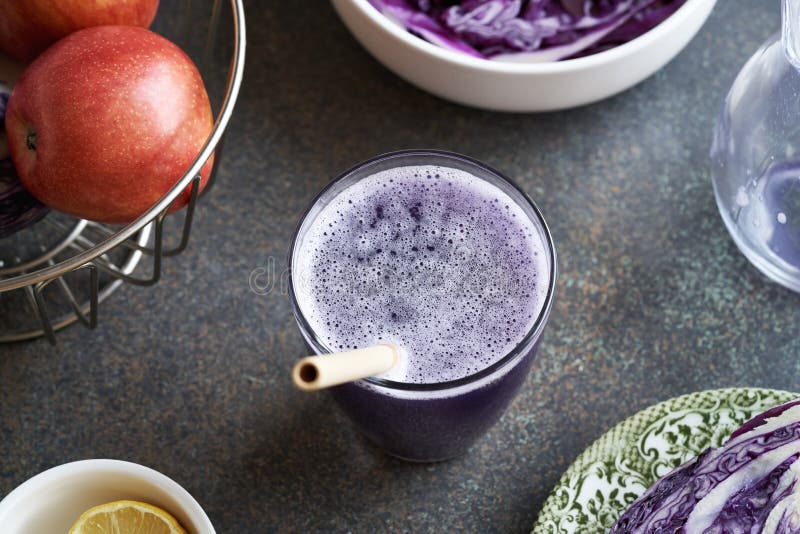 Purple Cabbage Juice with Bamboo Straw - Zero-waste Stock Image - Image ...