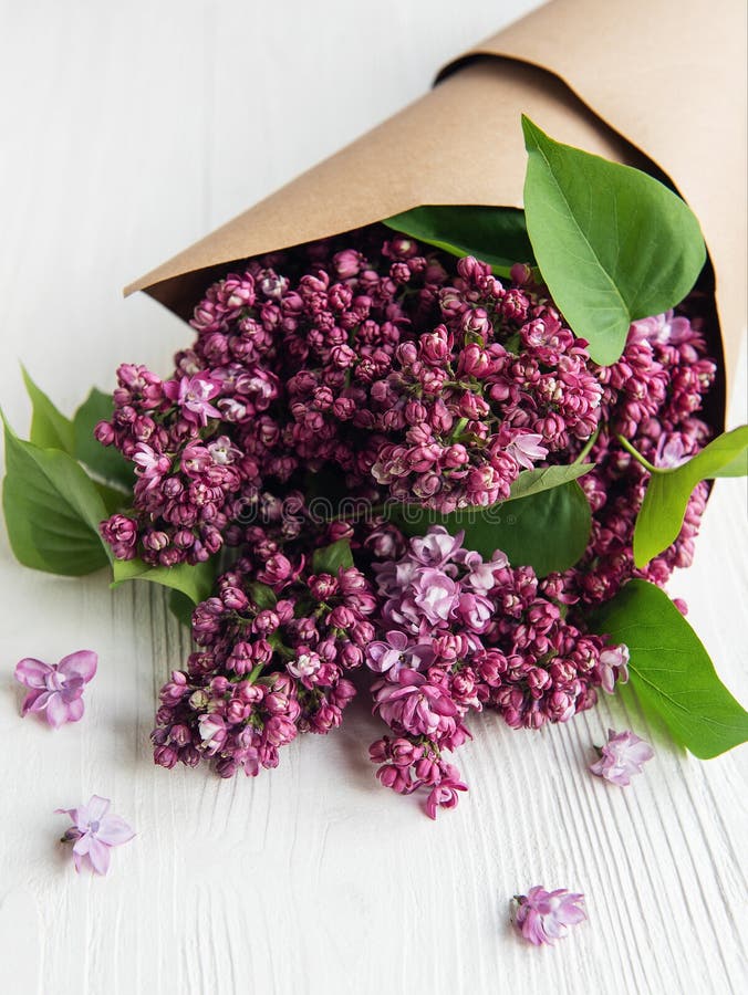 Purple Lilac Flower Bouquet Stock Image - Image of flower, table: 317738587