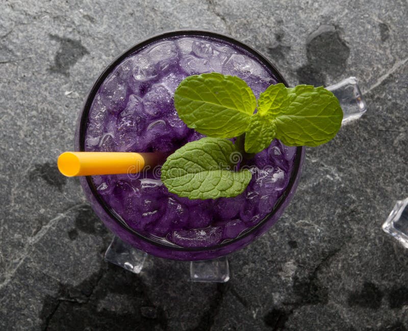 Purple Soda Lime Drink with Lime Stock Image - Image of green, mint ...