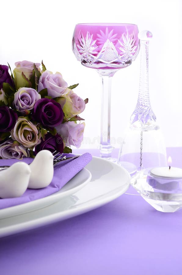 Purple Theme Wedding Table Place Setting. Stock Image - Image of bird ...