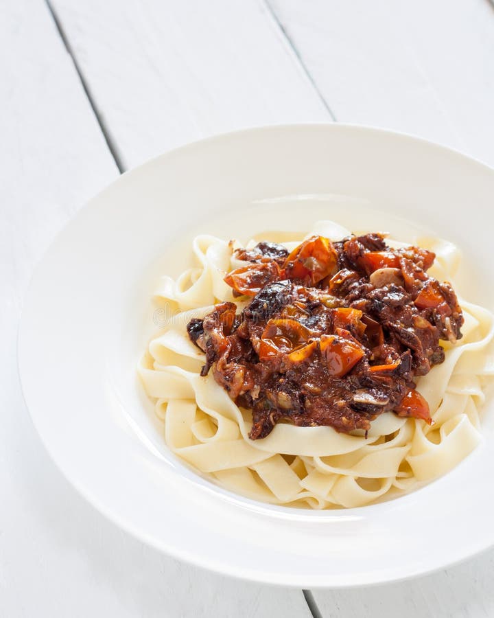 Putanesca tagliatelle stock image. Image of cuisine, putanesca - 26274821