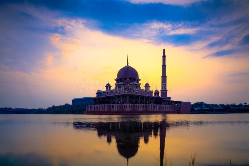 Putra mosque stock photo. Image of lumpur, putra, architecture - 88011058