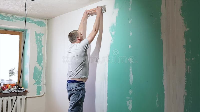 Putty Application. Alignment of the Walls with Putty. Master is ...