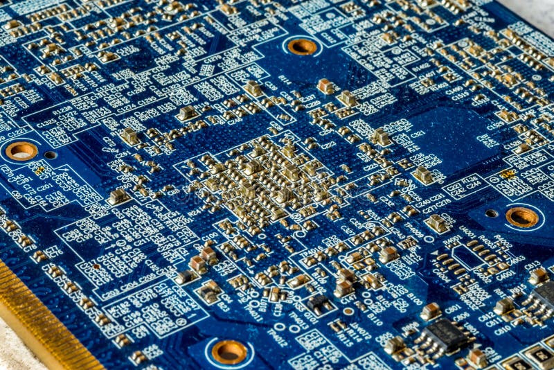 PWB Blu Del Circuito Con Molte Componenti Elettroniche Microscopiche ...