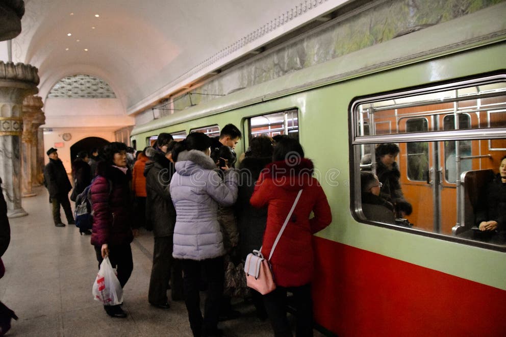 People Queueing on the Pyongyang Metro Editorial Stock Photo - Image of ...