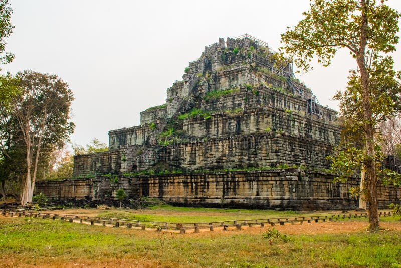 Pyramid of Ancient Complex Koh Ker, Cambodia Stock Photo - Image of ...