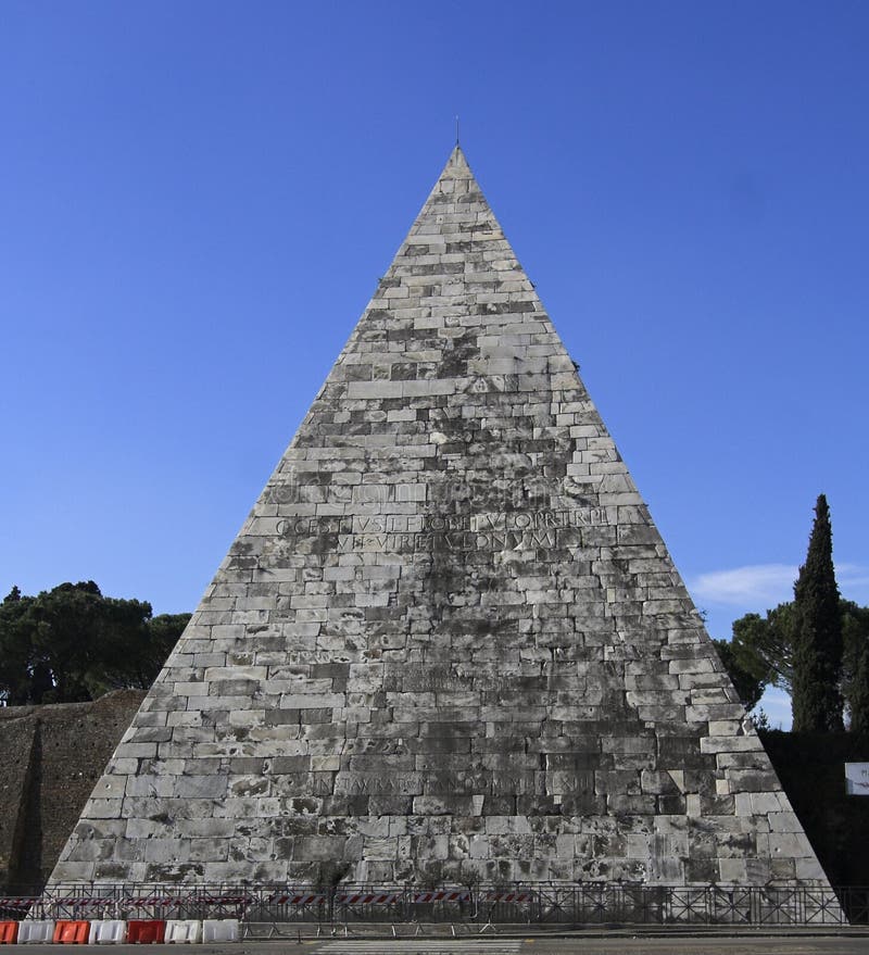 Pyramid of Cestius stock image. Image of cestia, architecture - 11789445