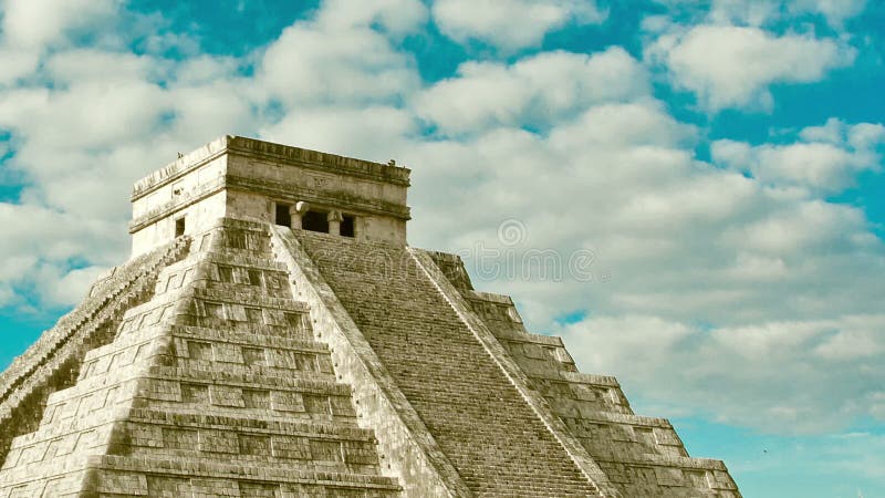 CHICHEN ITZA, MEXICO - El Castillo or Kukulkan Temple, the Pyramid of ...