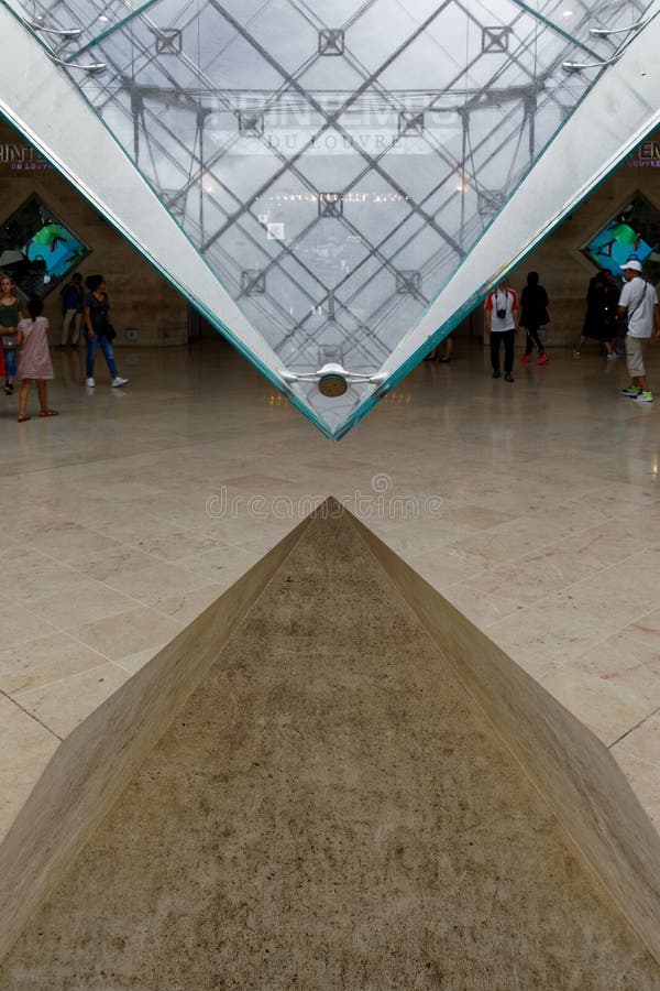 Pyramid Connection in the Louvre Editorial Photo - Image of modern ...