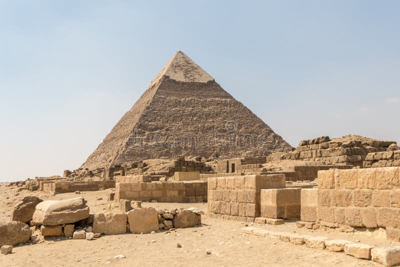The Pyramid of Khafre the Second Largest of the Pyramids of Giza Stock ...