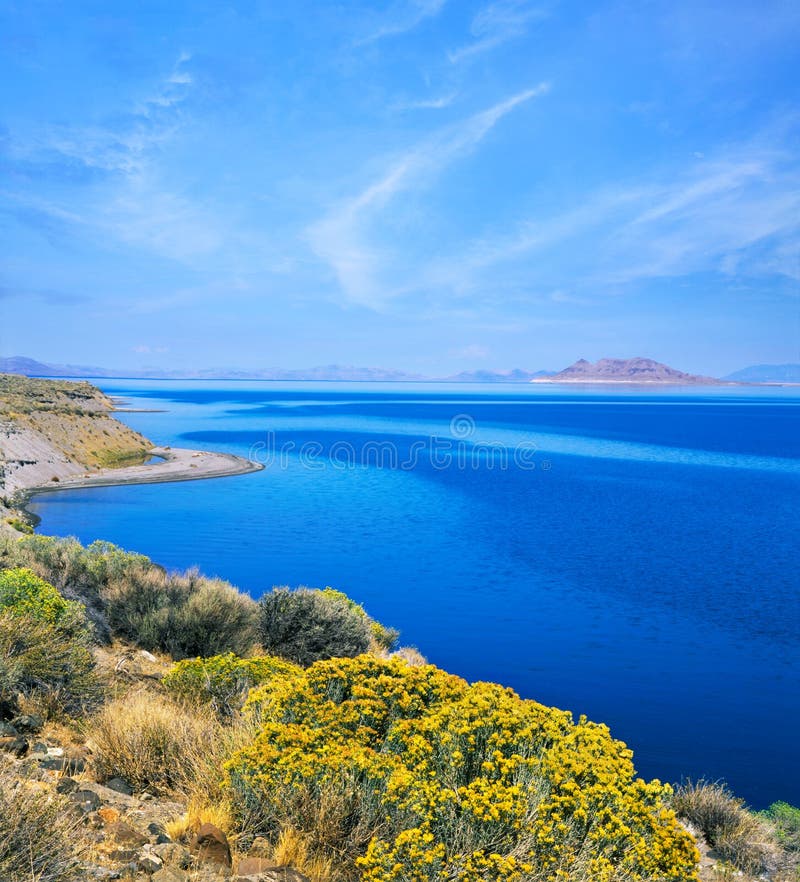 Pyramid Lake stock photo. Image of vertical, lake, scenic - 23759310