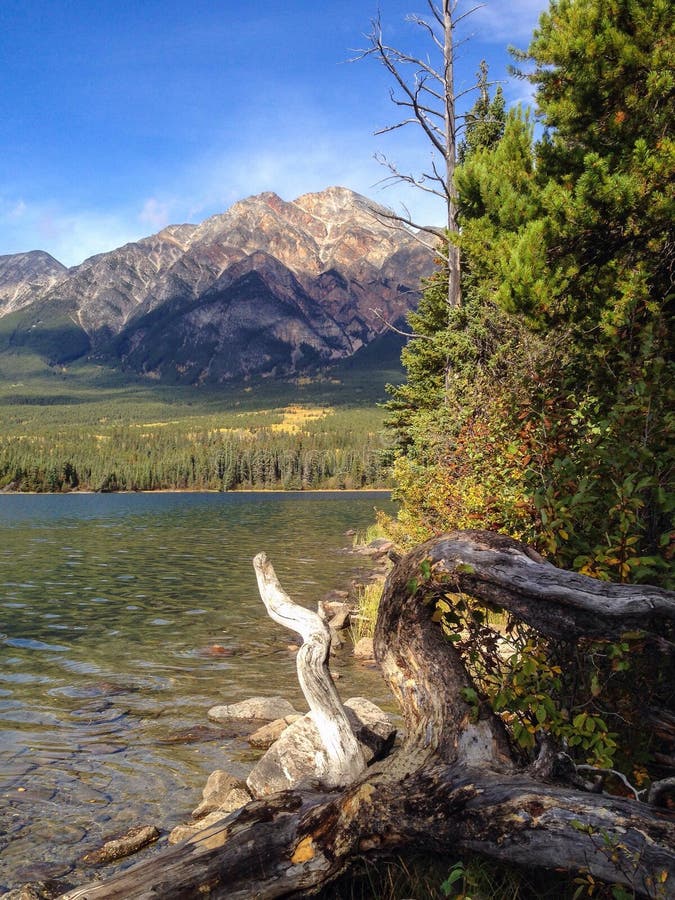 Pyramid Lake stock image. Image of jasper, pyramid, autumn - 45422009