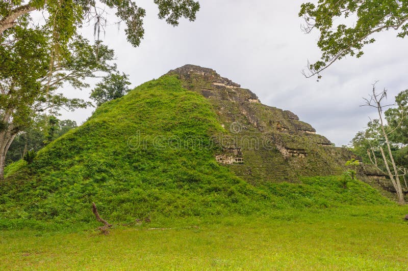 Pyramid of Mundo Perdido stock image. Image of guatemala - 56661585