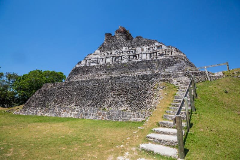 Pyramide in Belize stock photo. Image of xunantunich - 276729898