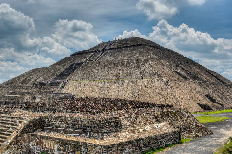 Pyramide Des Sun, Teotihuacan Stockbild - Bild von zivilisation, farbe ...