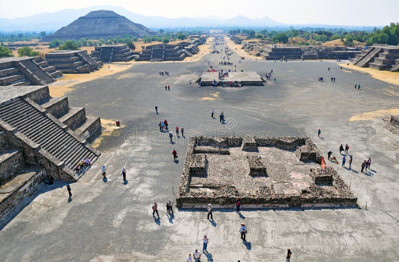 Pyramiden Bei Teotihuacan, Mexiko Redaktionelles Stockfotografie - Bild ...
