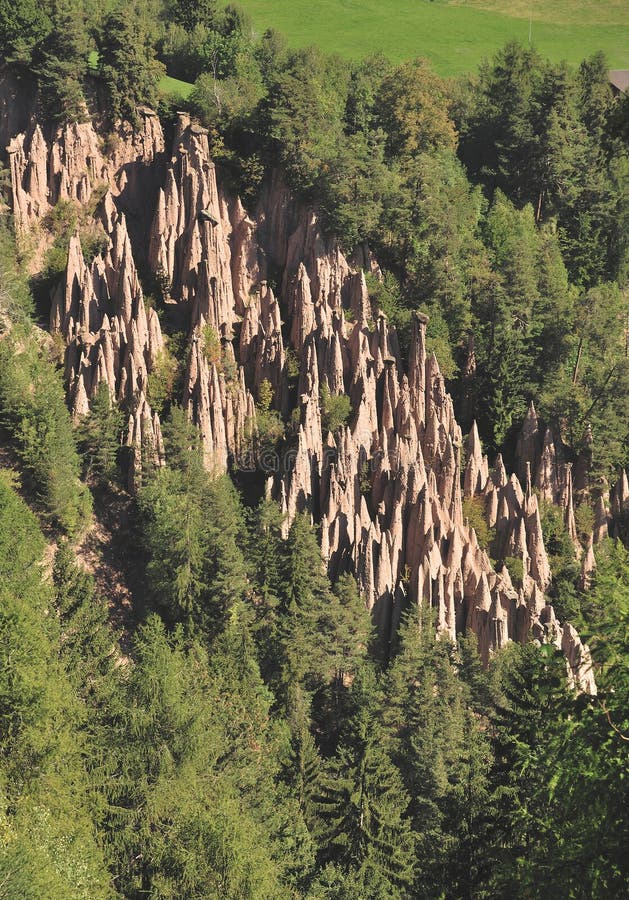 Pyramides De Terre Grasse, Ritten, Tyrol Du Sud, Italie Photo stock ...