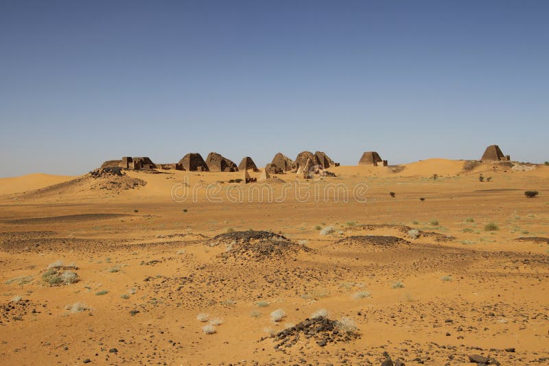 Pyramids of the Kushite Rulers at Meroe Stock Photo - Image of tomb ...