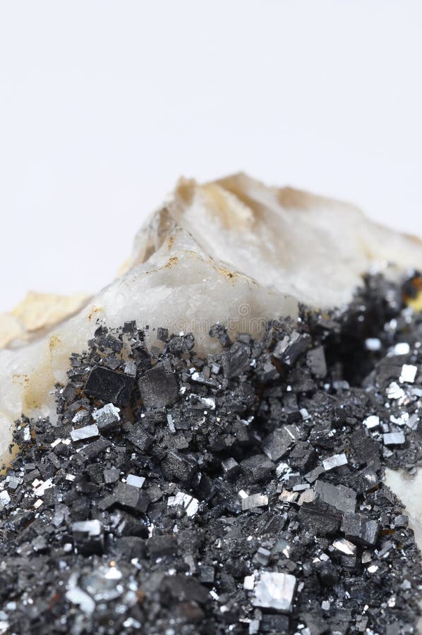 Pyriet minerale steen stock foto. Image of kristallisatie - 38513800