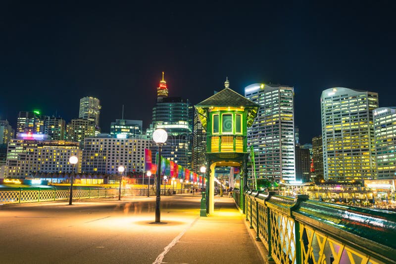Pyrmont Bay in Darling Harbour. Stock Photo - Image of quay, landmark ...