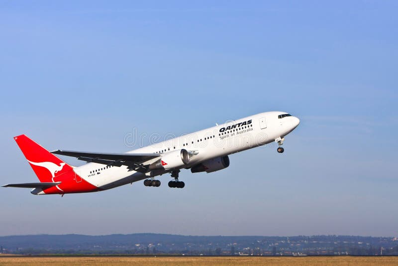 Qantas Boeing 767 Airliner Taking Off Editorial Stock Image - Image of ...