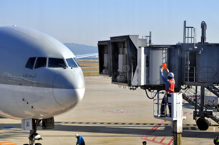 Qatar Airlines Flight Map Stock Photos - Free & Royalty-Free Stock ...