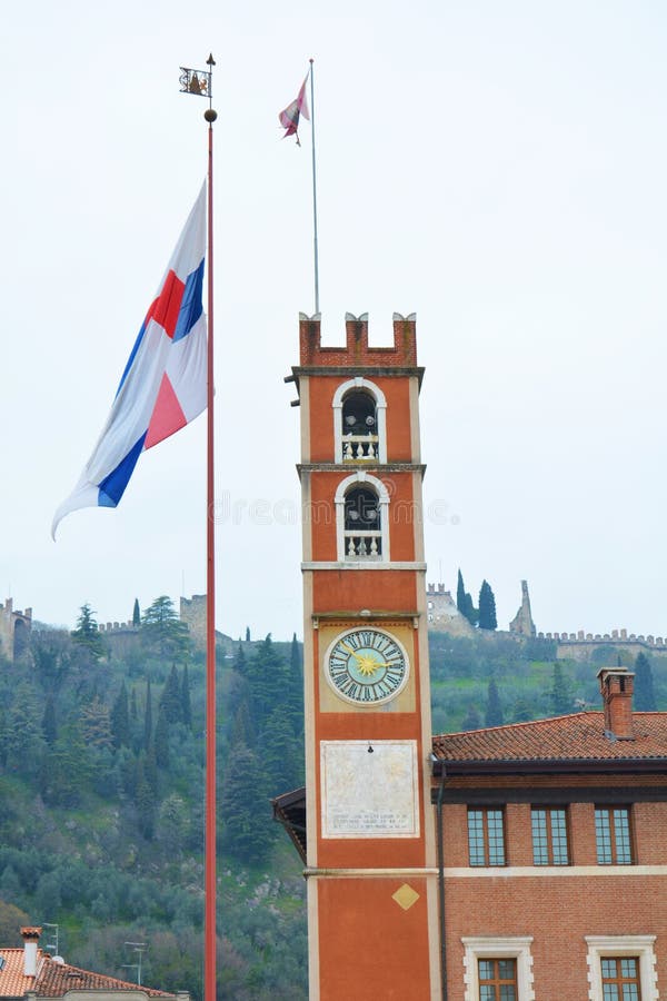 Quadrato E Torre Di Scacchi in Marostica, Italia Fotografia Stock ...