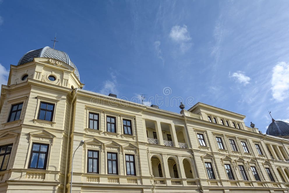 Quaint house stock photo. Image of quaint, background - 60437744