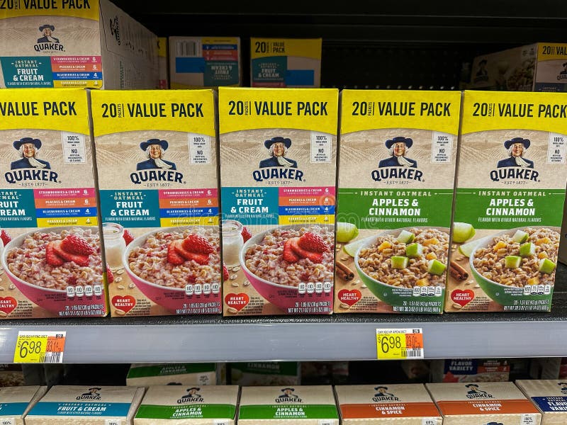 Quaker Instant Oatmeal on a Store Shelf Editorial Stock Image - Image ...