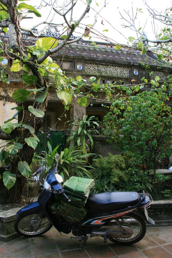 Quan Cong Temple in Hoi an (vietnam) Editorial Photography - Image of ...