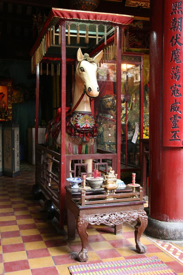 Quan Cong Temple in Hoi an (vietnam) Editorial Photo - Image of ...